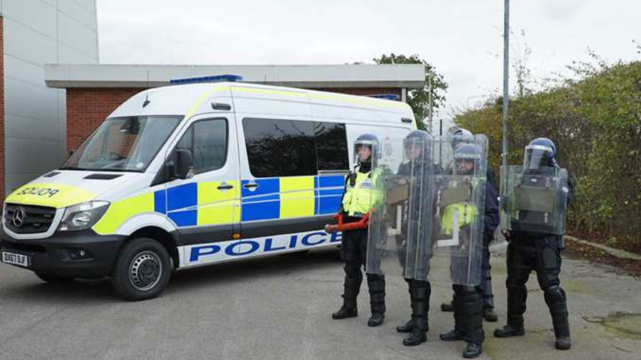 Cop Car Workshop - Airs 7:00 PM 26 Jul 2019 on Dave - ClickView