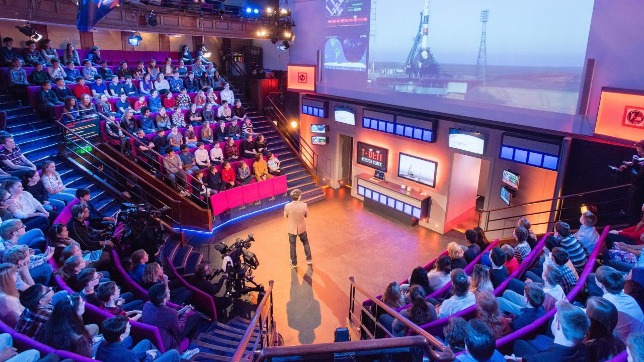 Royal Institution Christmas Lectures 2018: Who Am I? - ClickView